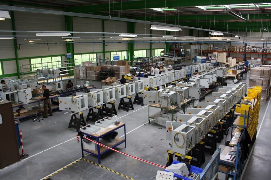 OEM : Standard production solutions | Power Control & Distribution